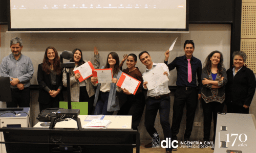 Emotiva entrega de certificados a estudiantes del Diploma en ...